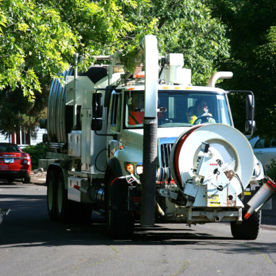 Municipalities: Drain Root Killer - Foaming Drain Pipe Cleaner | RootX